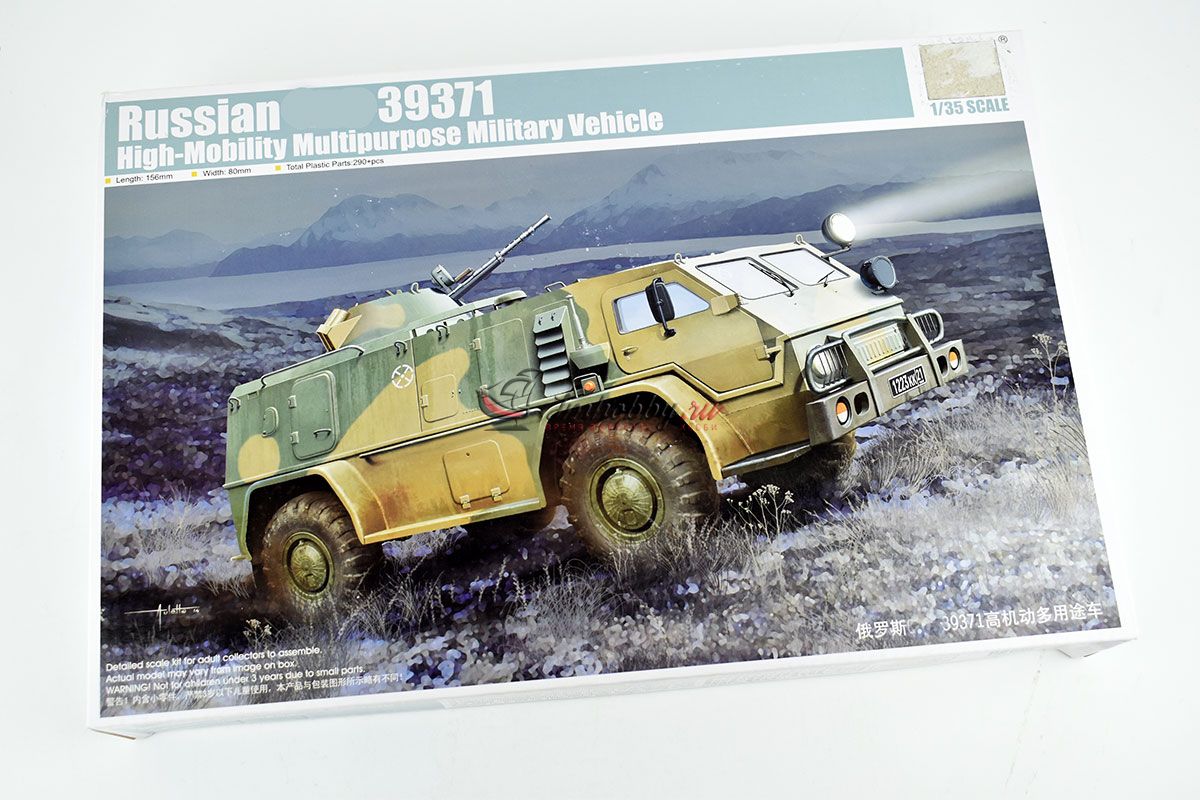 Russian 39371 High-Mobility Multipurpose Military Vehicle масштаб 1:35 Tрубач TR05594