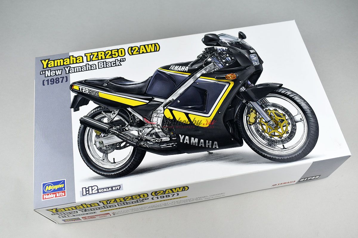 Yamaha TZR250 (2AW) New Yamaha Black (1987) масштаб 1:12 Hasegawa HS21743