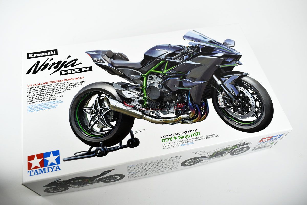 Kawasaki Ninja H2R масштаб 1:12 Tamiya 14131